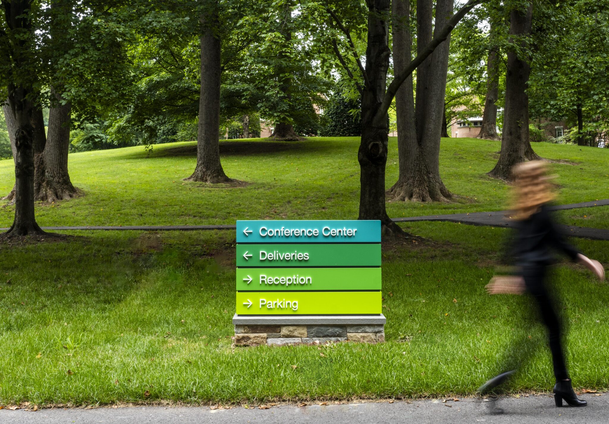 Multicolor Campus Signage for HHMI - C&G Partners