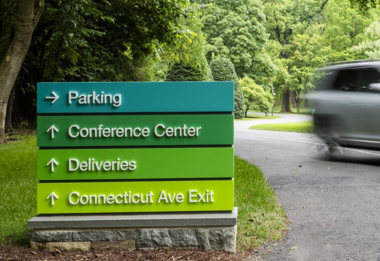 Multicolor Campus Signage for HHMI - C&G Partners